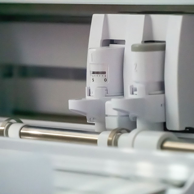 Vinyl Cutter - Maker Space - University of Queensland